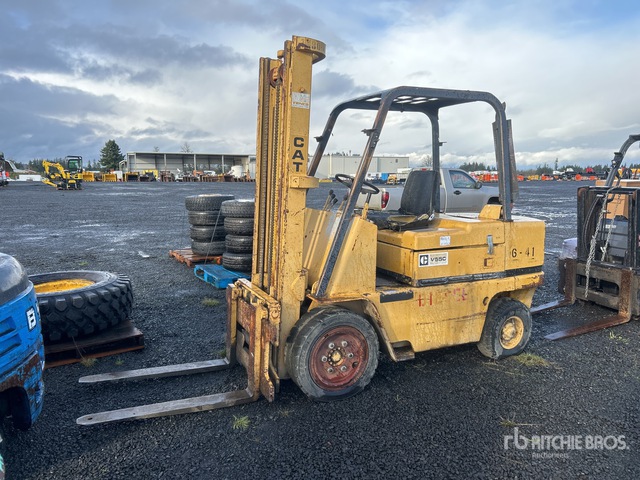 Cat VC60C 6000 lb Pneumatic Tire Forklift (Inoperable) | Ritchie Bros ...