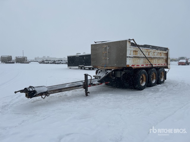 2016 Midland XL3100 17 ft Tri/A Pup Dump Trailer | Ritchie Bros ...