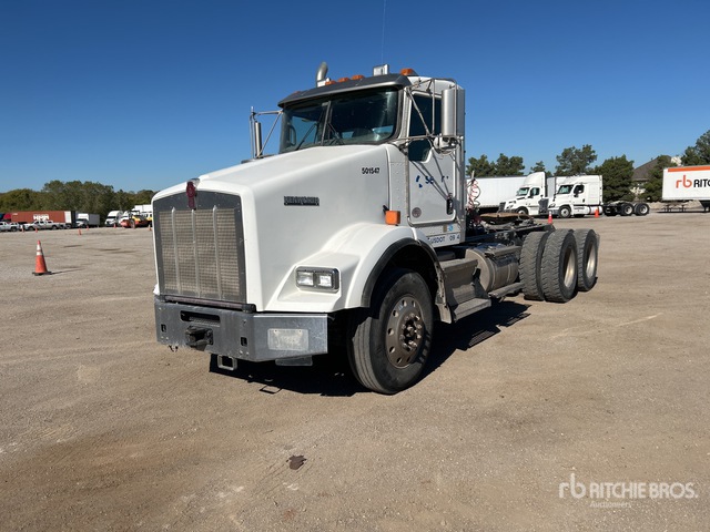 2020 Kenworth T800 6x4 T/A Day Cab Truck Tractor | Ritchie Bros. Auctioneers