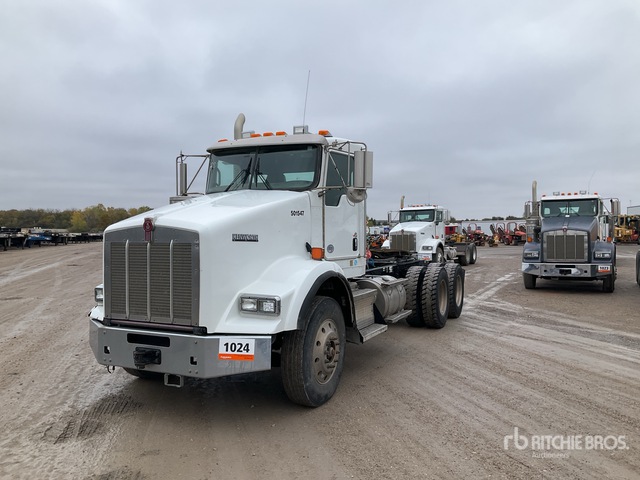 2020 Kenworth T800 6x4 T/A Day Cab Truck Tractor | Ritchie Bros. Auctioneers