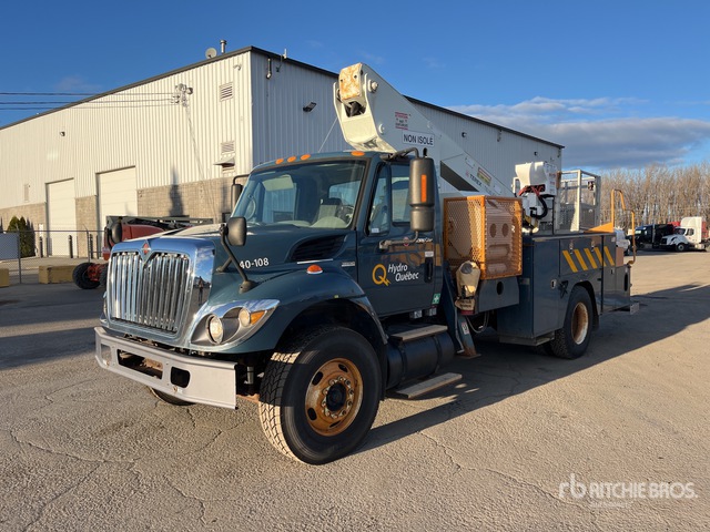 2009 Terex TE403HL 50 ft on 2010 International 7400 4x2 Bucket Truck ...