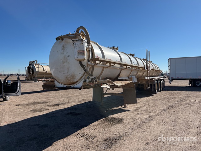 1981 Columbia Tanks Quad/A Vacuum Tanker Trailer | Ritchie Bros ...