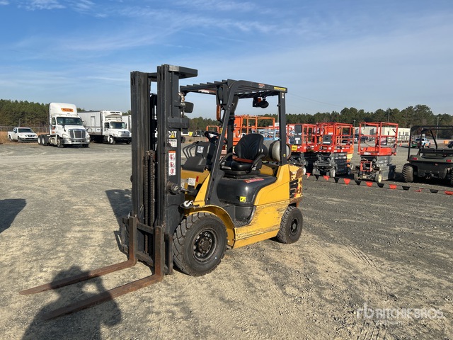 2020 Cat Gp25N 4950 lb Carretilla Elevadora Neumática | Ritchie Bros ...