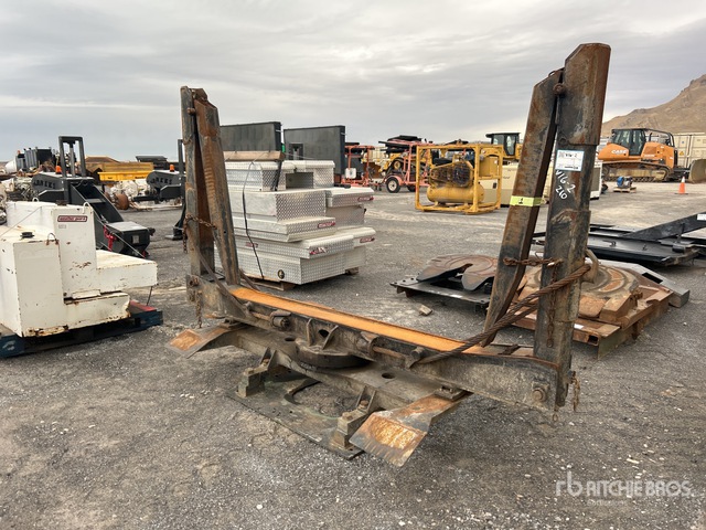 Log Bunk Varios implementos camion | Ritchie Bros. Auctioneers