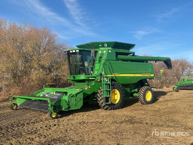 2001 John Deere 9650 STS Combine Harvester | Ritchie Bros. Auctioneers