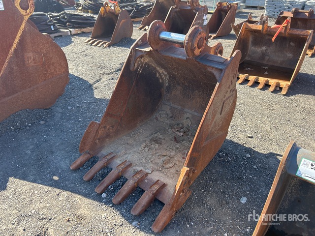 Cat 36 in Digging Excavator Bucket - Fits Cat 312 | Ritchie Bros ...