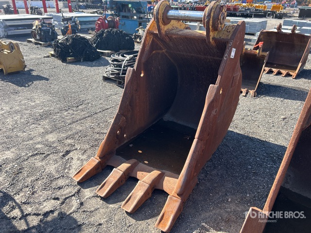 Cat 36 in Digging Excavator Bucket - Fits Cat 328DL | Ritchie Bros ...