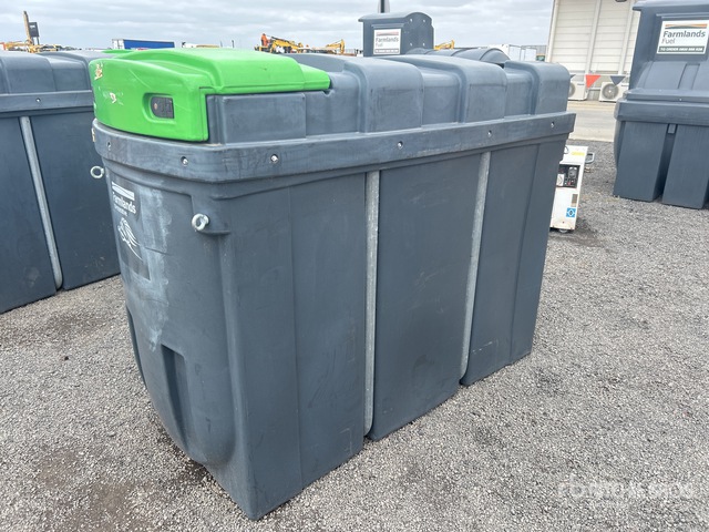 Kingspan FM1550 FuelMaster 1400 L Fuel Tank | Ritchie Bros. Auctioneers