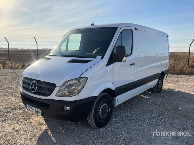 2010 Mercedes-Benz Sprinter 210 CDi Cargo Van | Ritchie Bros. Auctioneers