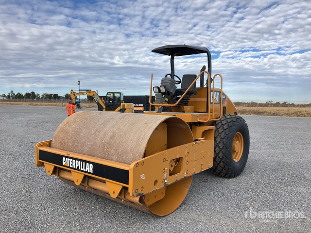 2007 Cat CS-533E Rodillo / Smooth Drum Compactor | Ritchie Bros ...