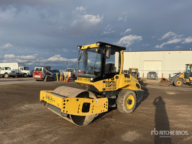 2015 Bomag BW145D-5 Smooth Drum Compactor | Ritchie Bros. Auctioneers