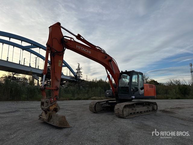2007 Hitachi ZX210LC-3 Pelle Sur Chenilles Tracked Excavator | Ritchie Bros. Auctioneers