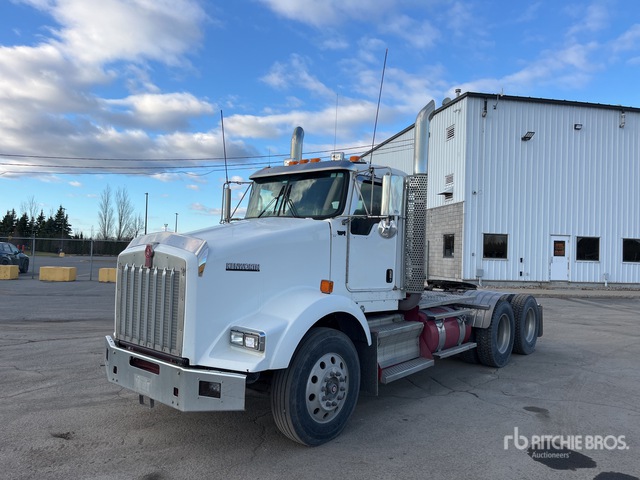 2010 Kenworth T800 6x4 Tracteur Routier | Ritchie Bros. Auctioneers