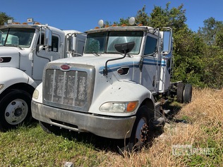 2006 Peterbilt 335 4x2 Crew Cab Cab and Chassis (Inoperable) in Tampa ...