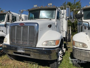 2006 Peterbilt 335 4x2 Crew Cab Cab and Chassis in Tampa, Florida ...