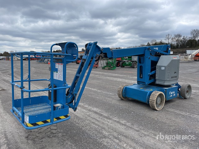 2014 Genie Z34/22N 2WD Electric Articulating Boom Lift | Ritchie Bros ...