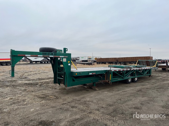 2001 Red Willow Welding T/A 36 ft Catwalk Trailer | Ritchie Bros ...