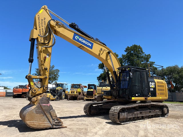 2015 Cat 329E L Tracked Excavator | Ritchie Bros. Auctioneers