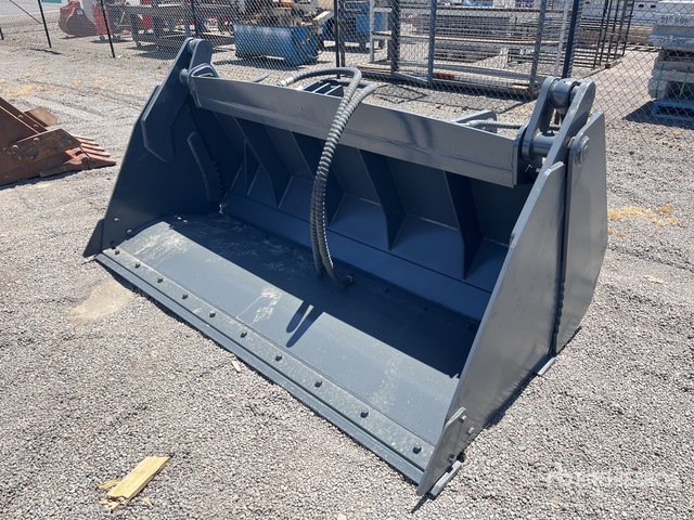 2300 mm Q/C Multi-Purpose Wheel Loader Bucket | Ritchie Bros. Auctioneers