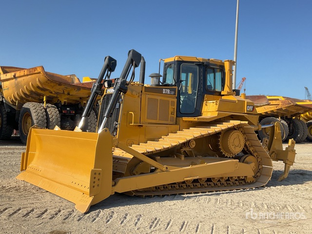 2005 Cat D7R Series II LGP Crawler Dozer | Ritchie Bros. Auctioneers