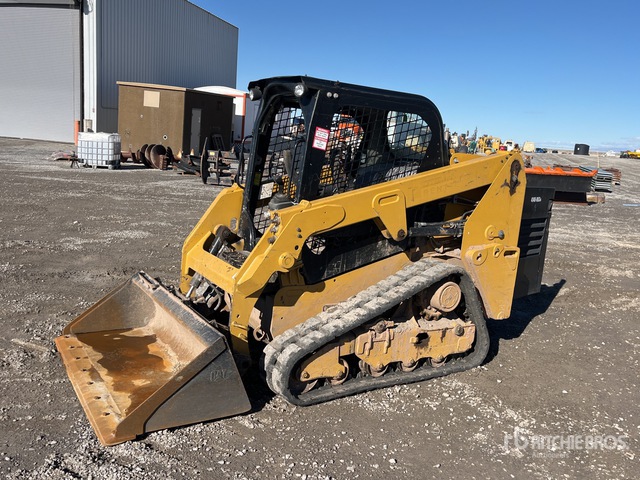 2019 Cat 239D Compact Track Loader | Ritchie Bros. Auctioneers