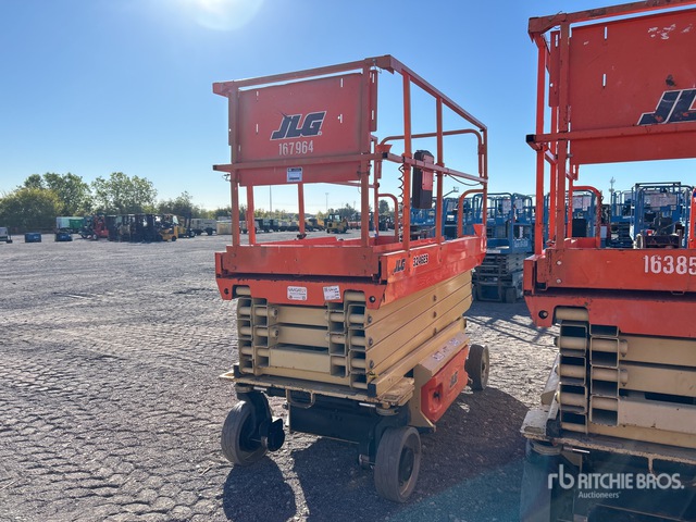 2017 JLG 3246ES Electric Scissor Lift | Ritchie Bros. Auctioneers