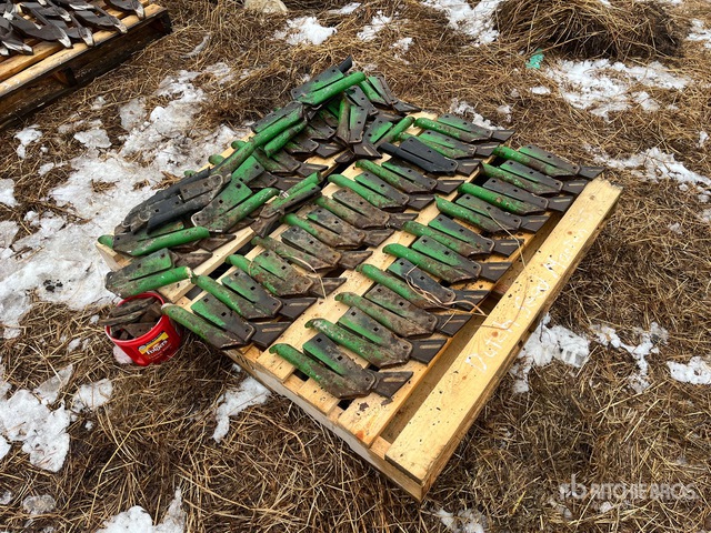 Quantity of (35) Dutch Seed Master Openers | Ritchie Bros. Auctioneers