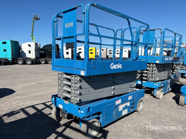 2017 Genie GS-3246 Electric Scissor Lift | Ritchie Bros. Auctioneers