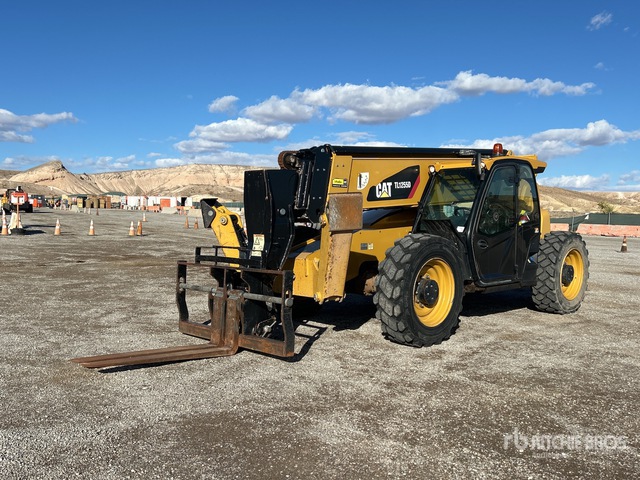 2015 Cat TL1255D Telehandler | Ritchie Bros. Auctioneers
