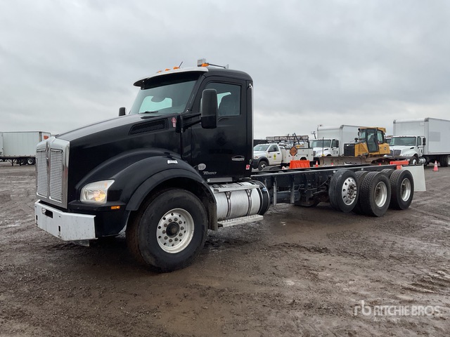 2015 Kenworth T880 8x4 Cabine et châssis | Ritchie Bros. Auctioneers
