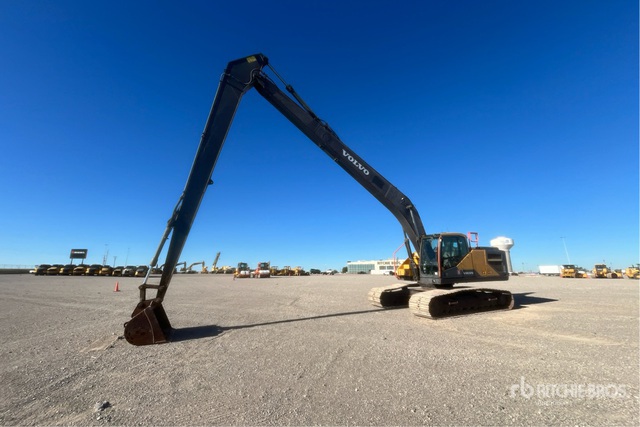 2018 Volvo EC250ELR Tracked Excavator | Ritchie Bros. Auctioneers