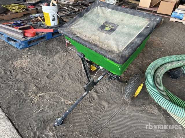 John Deere Pull Type Spreader | Ritchie Bros. Auctioneers