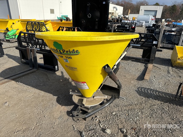 Land Pride FSP 700 60 ft 3-Point Broadcaster | Ritchie Bros. Auctioneers