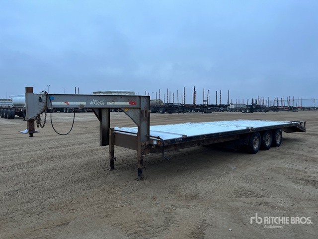 1998 FalCan FH370 31 ft Tri/A Gooseneck Equipment Trailer | Ritchie ...