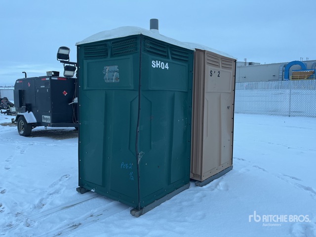 Quantity of (2) Portable Toilet | Ritchie Bros. Auctioneers