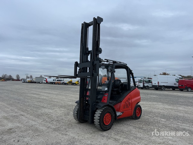 2009 Linde H45D 4500 kg Pneumatic Tire Forklift | Ritchie Bros. Auctioneers