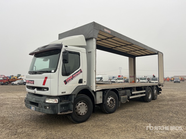 2002 Renault Premium 320 8x2 Curtain Side Truck | Ritchie Bros. Auctioneers