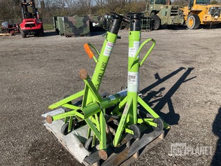Surplus (3) Ari-Hetra Mobile Support Stands in South Vienna, Ohio ...