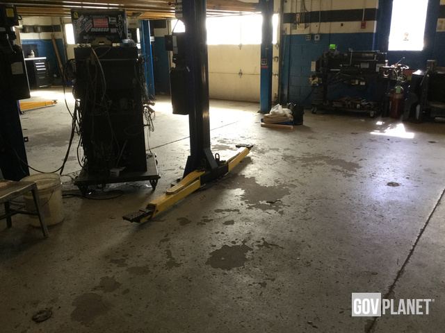 Wheeltronic T-10 2-Post Hydraulic Auto Lift - L-028 in Aston ...