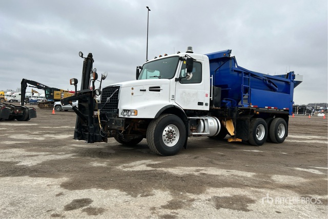 2009 Volvo VHD 6x4 Snow Plow Truck | Ritchie Bros. Auctioneers