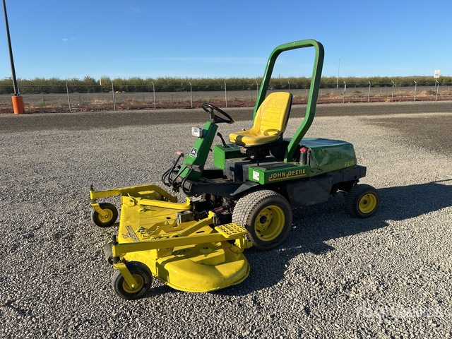 1990 John Deere F935 4x2 Ride-On Lawn Mower | Ritchie Bros. Auctioneers
