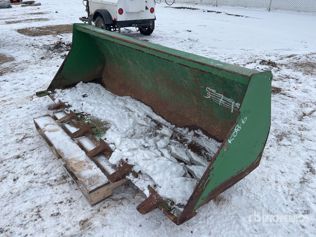 84 in Ag Tractor Bucket | Ritchie Bros. Auctioneers