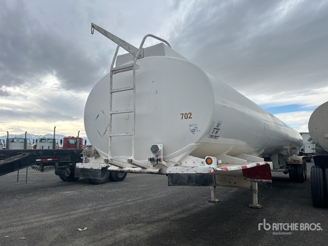 2007 Beall BAST-96-3-SB T/A Tanker Trailer | Ritchie Bros. Auctioneers
