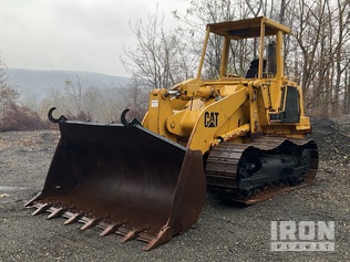 1995 Cat 953B Crawler Loader in Califon, New Jersey, United States ...
