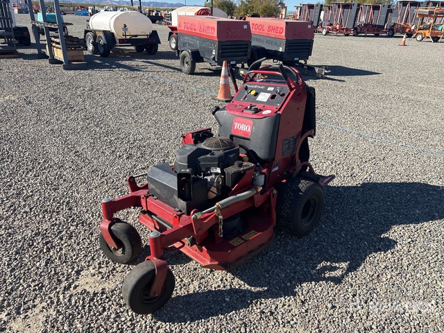 2020 Toro Grand Stand Ride-On Tondeuse à gazon | Ritchie Bros. Auctioneers