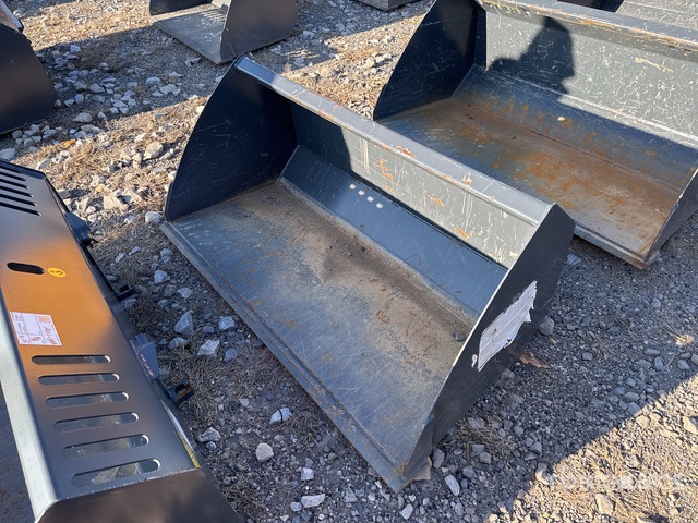 Avant Tecno 1350 54 in General Purpose Wheel Loader Bucket | Ritchie ...