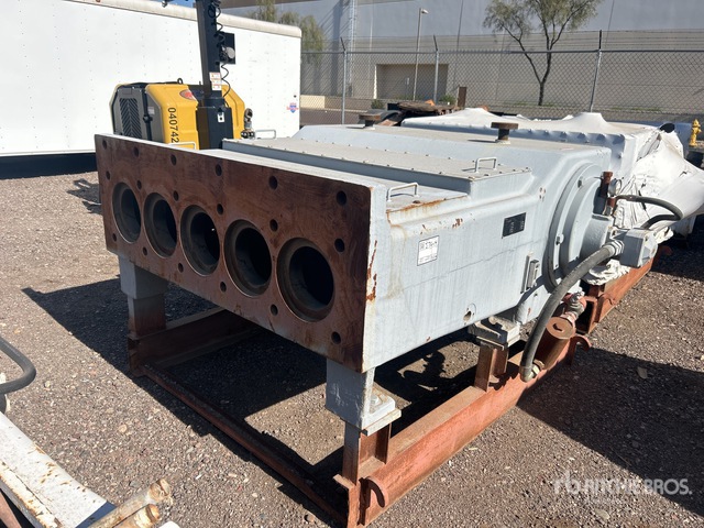 Weatherford Q700L Quintuplex Plunger Well Service Pumps | Ritchie Bros ...