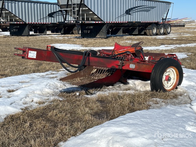 Mel-Cam 410 40 in Fork Type Rock Picker | Ritchie Bros. Auctioneers