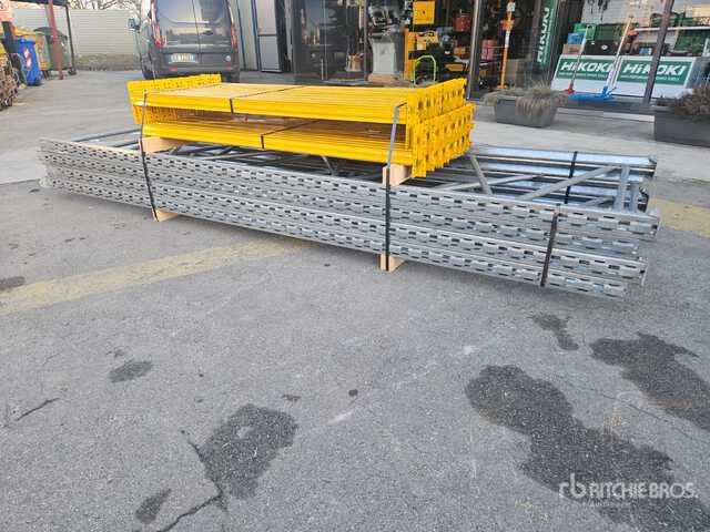 Galvanized Yellow Pallet Carrier Scaffolding | Ritchie Bros. Auctioneers