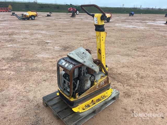 Wacker Neuson Plaque Vibrante Vibratory Plate Compactor | Ritchie Bros ...